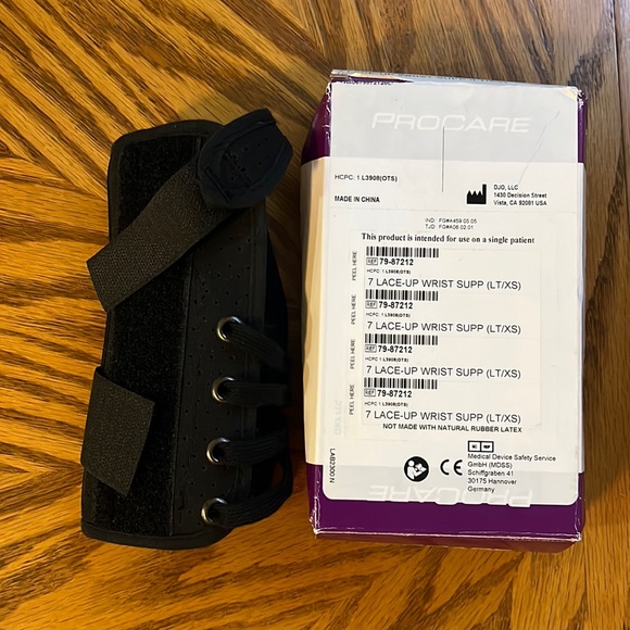 PROCARE | Other | Procare Lxs Wrist Brace 7 Laceup 798722 Newhas Been ...